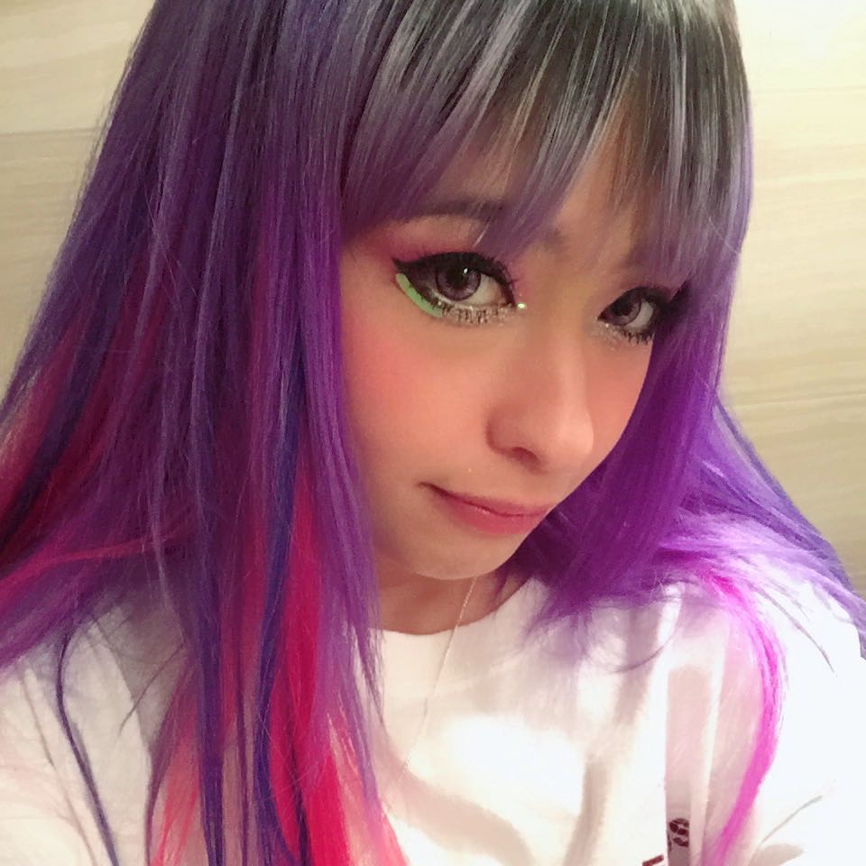 The lead vocalist of Kero Kero Bonito Sarah Bonito's Biography