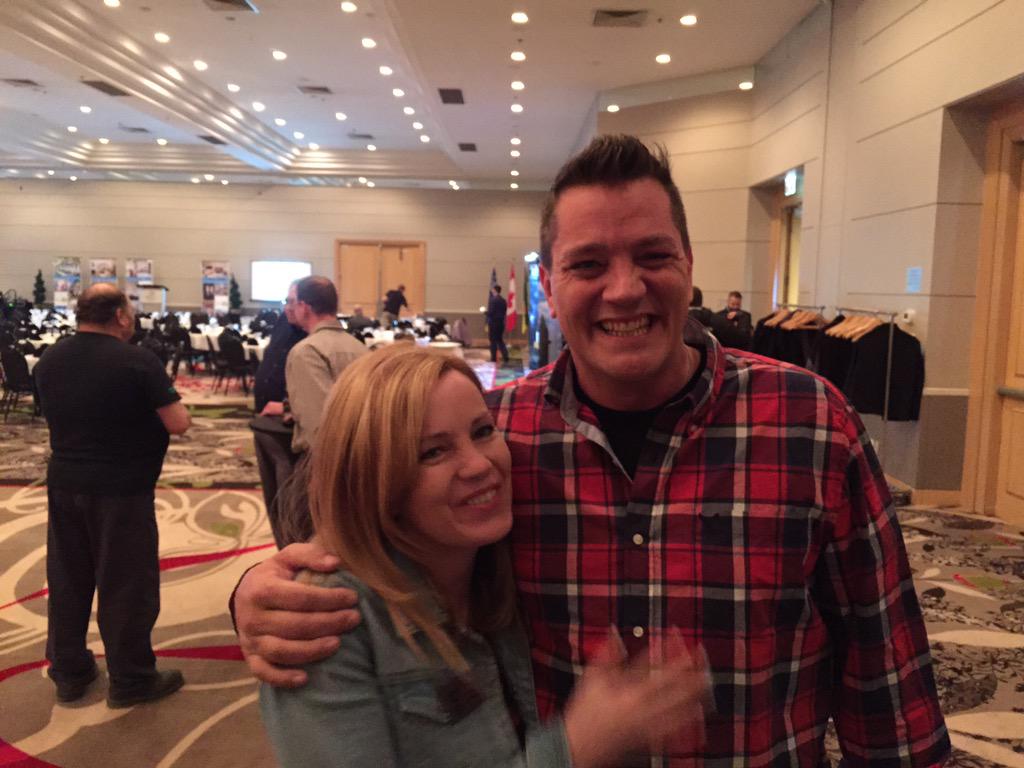 Damon Bennett is a Candian Contractor and Builder for the DIY of house.