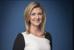 Sarah Dillingham,an American meterologist and expert weather producer.