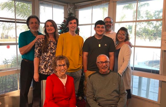 Nicky Torchia is an American young actor known for movie The Goldfinch