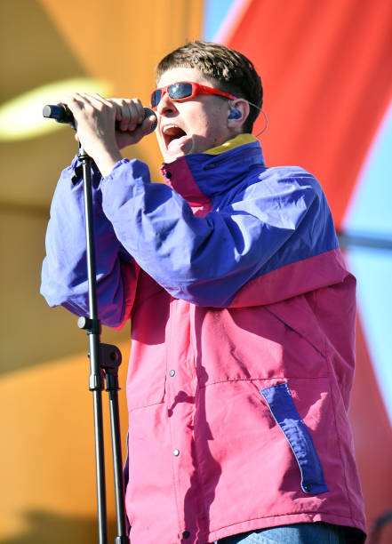 The Young and famous artist Oliver Tree's Biography