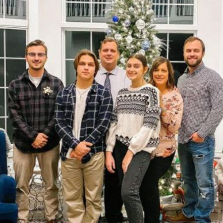 Chase Matthew Bio, Girlfriend, Relationship, Salary and Net Worth